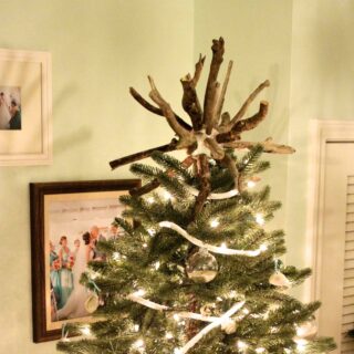 25 Fun & Unique Christmas Tree Topper Ideas