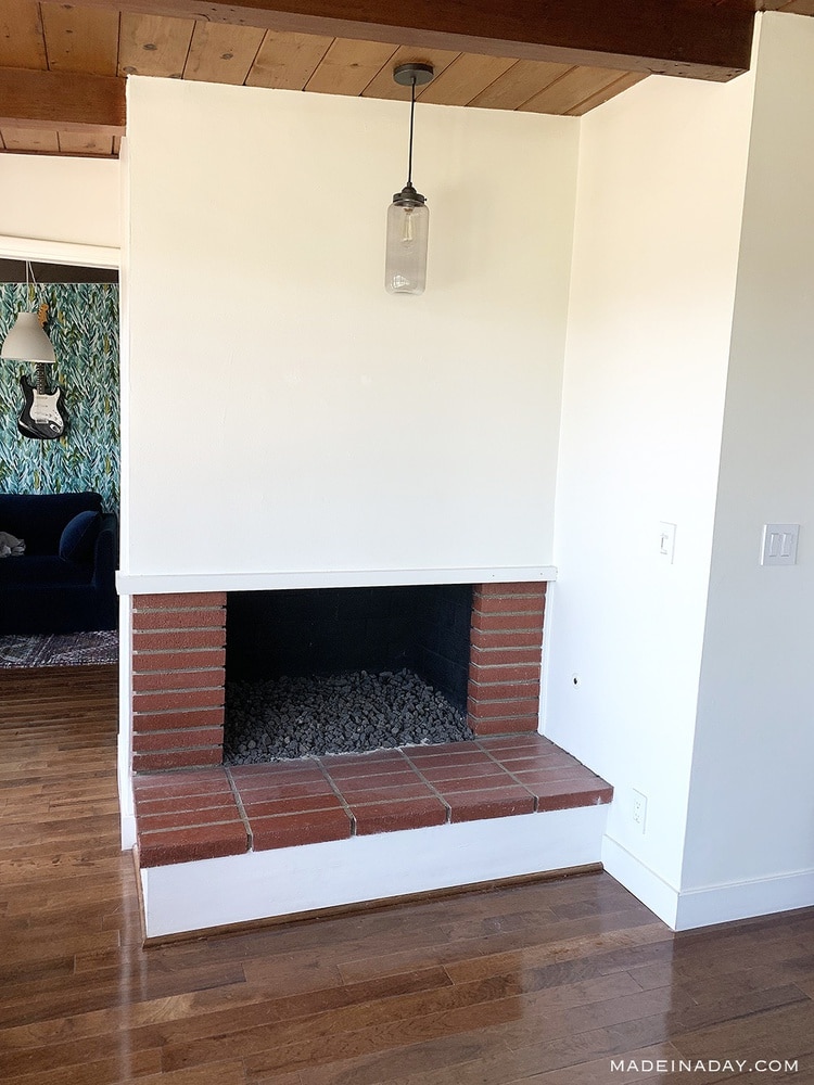 25 Beautiful DIY Brick Fireplace Makeovers - Lovely Etc.