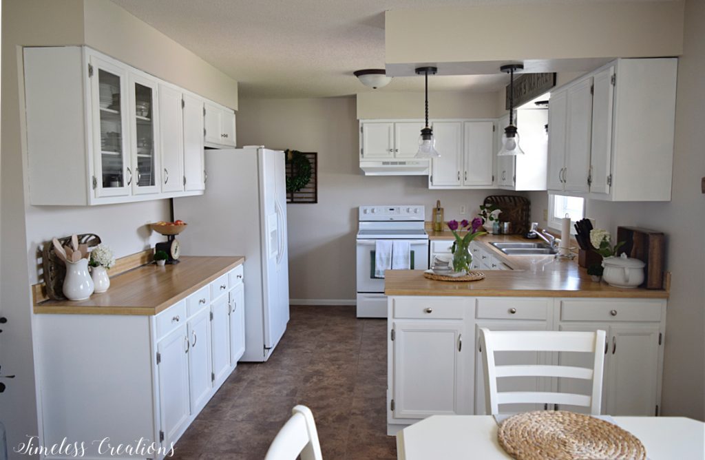 21 Of Of The Best Budget Kitchen Makeovers Under $1000