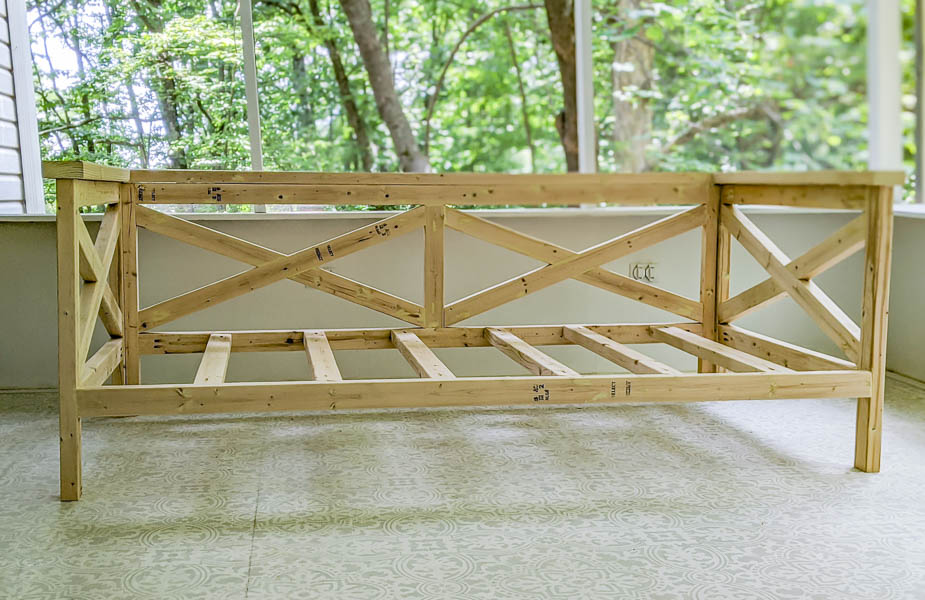 How to Build a DIY Daybed for $50