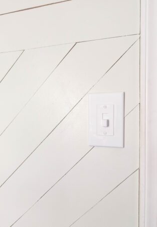 3 Cheap and Easy Ways to Update Ugly Outlets and Light Switches