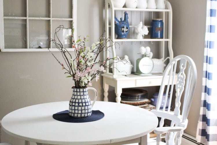 19 Beautiful DIY Painted Table Ideas You Can Easily Recreate