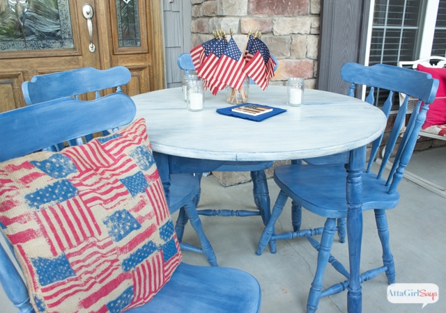 19 Beautiful DIY Painted Table Ideas You Can Easily Recreate
