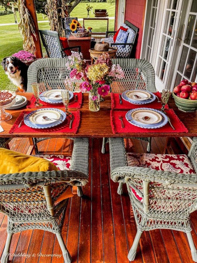 29 Fabulous Fall Front Porch Ideas For A Warm and Cozy Space