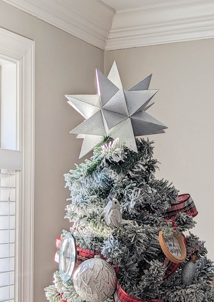 How to Make an Easy DIY Christmas Tree Star
