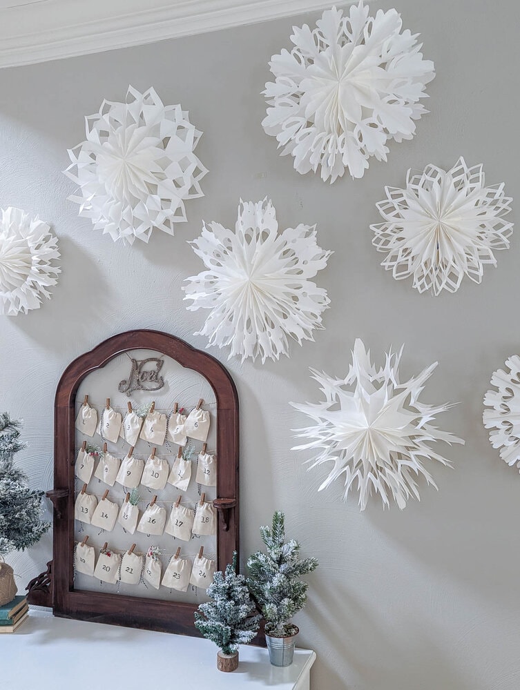 How to make gorgeous 3D paper bag snowflakes