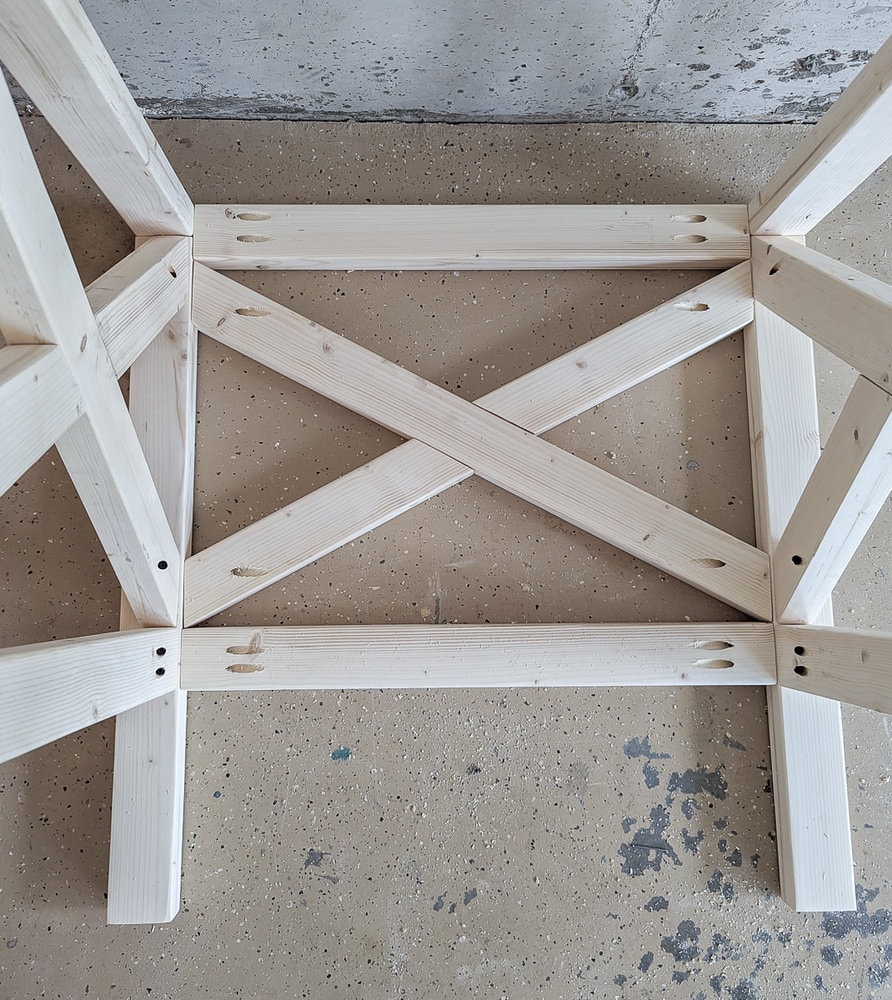 Cheap and Easy DIY Outdoor Chair with Build Plans