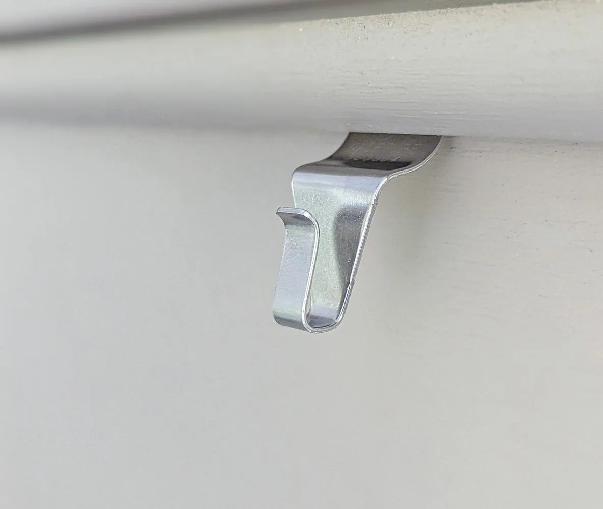 How to Hang Decor on Vinyl Siding: the Quick and Easy Way