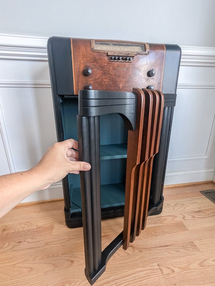 Repurposed Vintage Radio: How to Give an Old Radio New Life