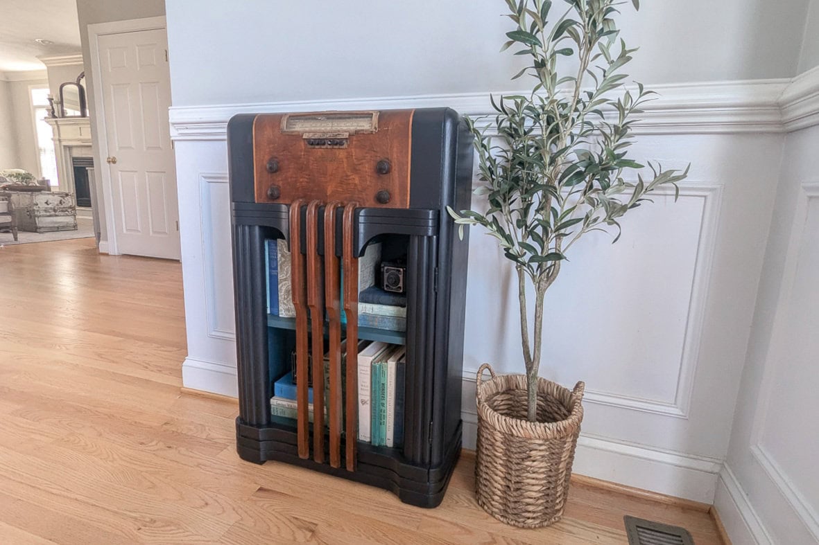 Repurposed Vintage Radio: How to Give an Old Radio New Life