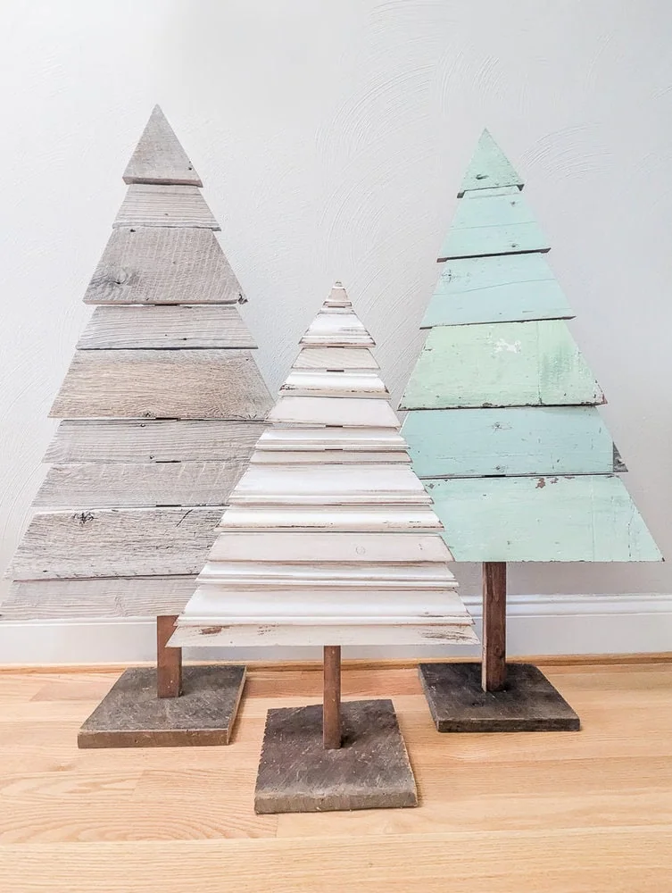 How to Make Cheap and Easy Outdoor Wooden Christmas Trees