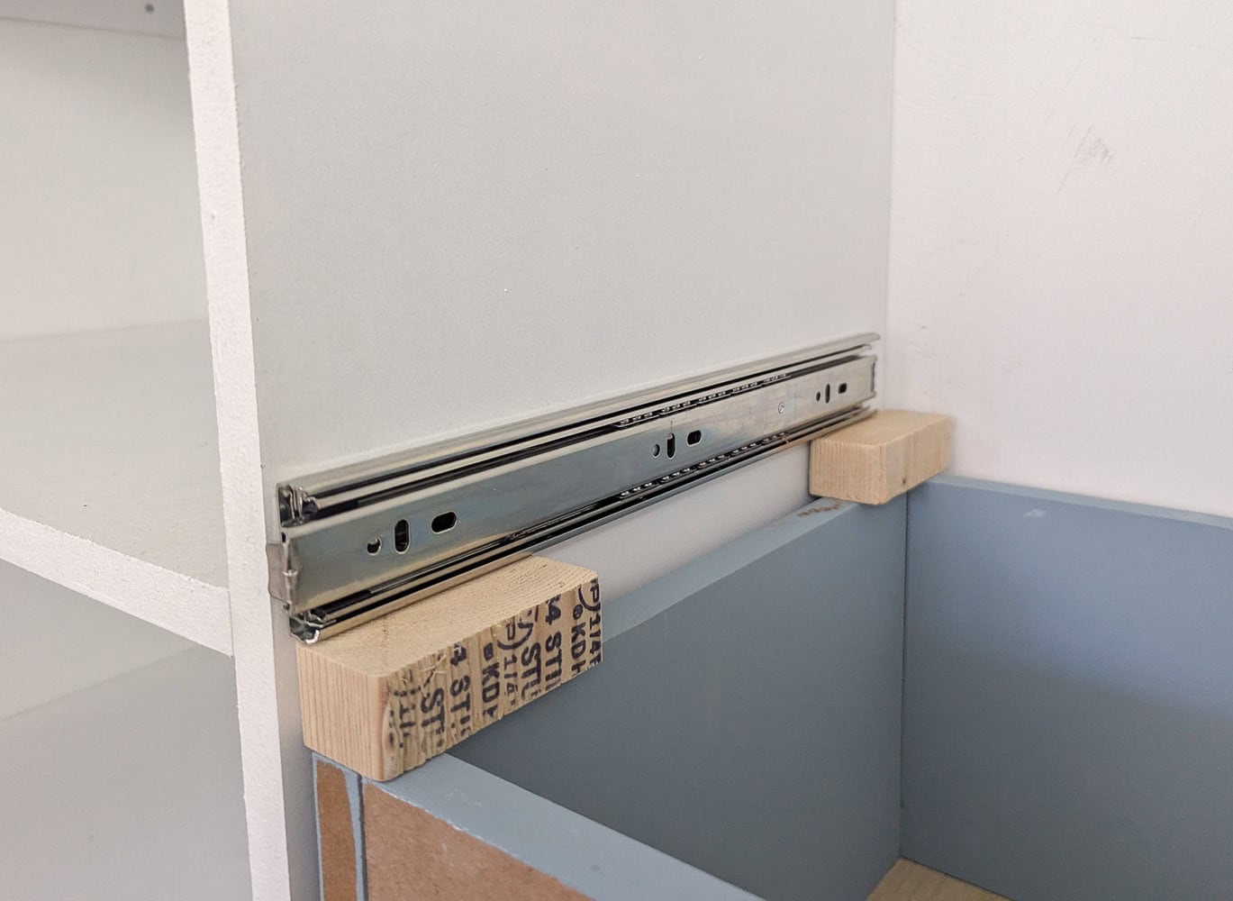 How to Build an Inexpensive DIY Closet Organizer with Drawers